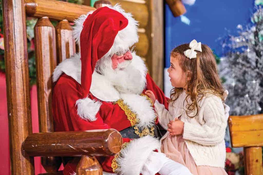 Get FREE pics with Santa Claus at Bass Pro shops, thru Christmas Eve ...